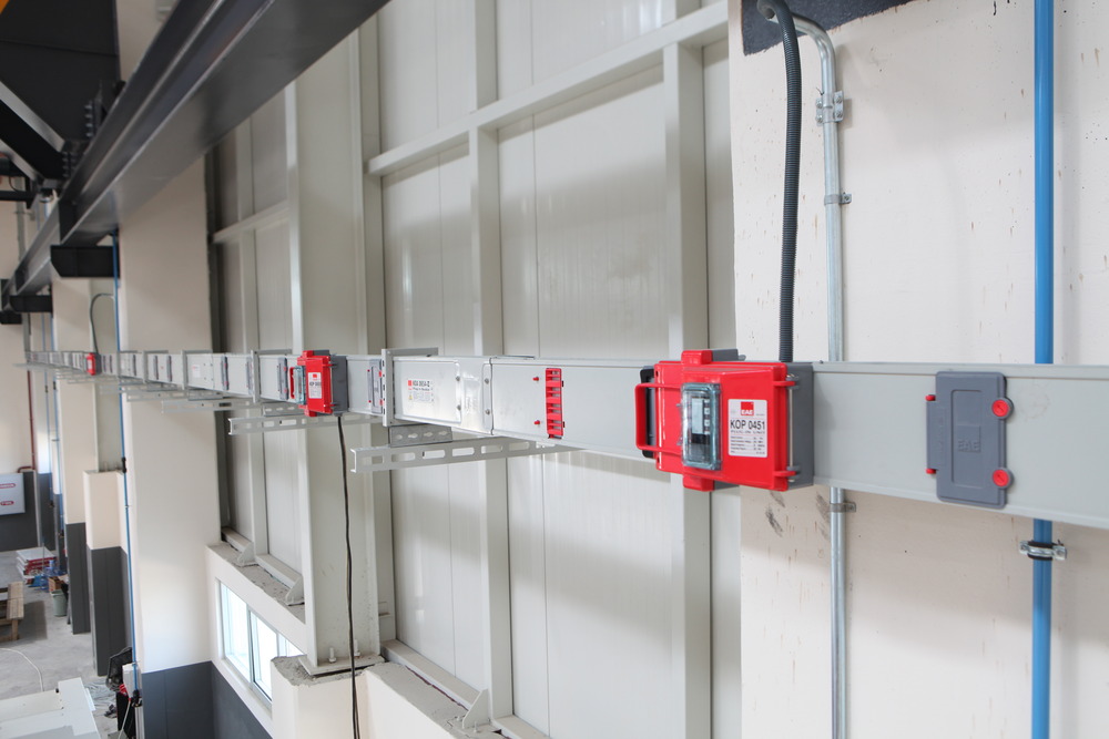 BUSBAR SİSTEMLERİ ENERJİ İLETİMİ - Pharmaceutical Company